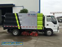 China 130hp 7cbm ISUZU Road Sweeper Truck Water Jetting 15000L 6900mm*220mm0*2670mm for sale