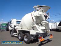 China ISUZU GIGA 6X4 380hp 8CBM Mobile Cement Mixer Truck for sale