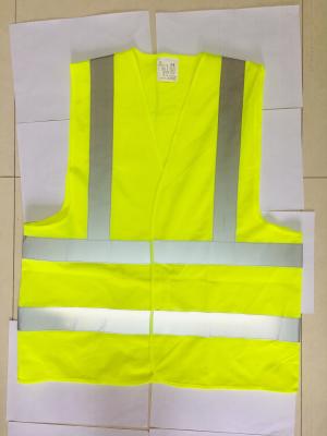 China Velcro Type Polyester Safety Vest 60g-120g Green Hi Vis Vest for sale