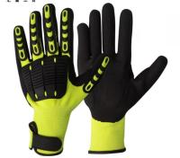 China HPPE Knitted Black Mechanic Gloves EN388 Cut 5 Safety Gloves For Oilfield Construction for sale
