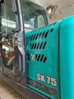 China Kobelco SK200 Used mini digger Kobelco SK75 Nice quality Cheap price second hand hydraulic crawler excavator Japan origin for sale
