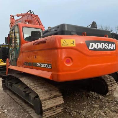 China Used Doosan DX300 excavator 30ton second hand excavator good condition for sale