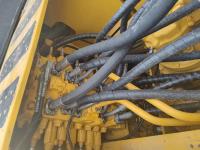 China 25.6TON Used komatsu PC 200 excavator /Almost new/second-hand komatsu PC 200-5 medium excavator for sale