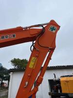 China Second Hand Used Hitachi Crawler Digger Small Mini Excavator Hitachi  ZX130 for sale