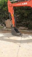 China Low working hours second-hand hydraulic excavator Kubota Kx135-5 used excavator Handy excavator price for sale