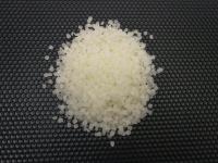 China Antibacterial Triple White Filtered Beeswax Pellets Food Grade for sale