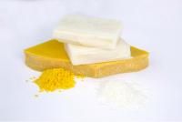 China 1lb Lubricating Natural Beeswax Block Cosmetics Crude Ivory White Beeswax Slabs for sale