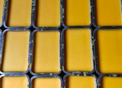 China 100% Pure 1 OZ Beeswax Bars For Dipped Rolled Candles Lip Balm for sale