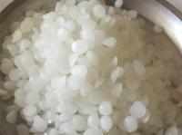 China Cosmetics Foods Pharms Candles White Beeswax Pellets Moistureproof For Dry Hands for sale