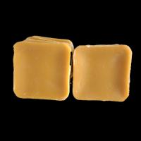 China Industrial Natural Beeswax Block Industrial Beeswax For Leather for sale