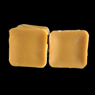China Industrial Natural Beeswax Block Industrial Beeswax For Leather for sale