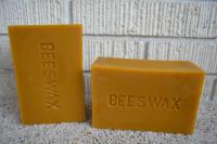China OEM ODM Triple Filtered Beeswax 1 LB Block Customized Filtering Beeswax For Candles for sale