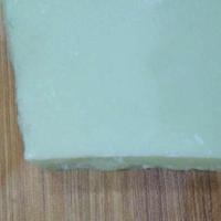China Bleached Ivory White Beeswax 1LB Block Natural Refined Beeswax Bar for sale