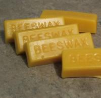 China Little 14*20cm Honey Aroma Natural Beeswax Bars Home Cosmetics Candles DIY Items for sale