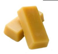China Customized Package 1oz Natural Beeswax Bar For Retails Triple Filtered for sale