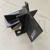 China Excavator Mud Scraper Plate Wear Resistant Alloy Steel For Kobelco SK200 Series Excavator Chassis Mud Guard for sale