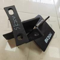 China Excavator Mud Scraper Plate Wear Resistant Alloy Steel For Kobelco SK200 Series Excavator Chassis Mud Guard for sale