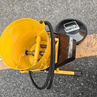 China 6L Foot Operated Grease Bucket, High Pressure Pedal Grease Pump for Excavator Machinery Lubrication for sale