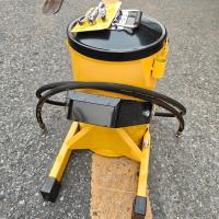 China 6L Foot Operated Grease Bucket, High Pressure Pedal Grease Pump for Excavator Machinery Lubrication for sale