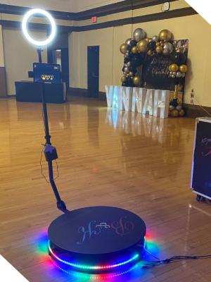 China Automatic 360 Photo Booth Machine Slow Motion Rotating Selfie Platform for sale
