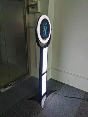 China Automatic Digital IPad Photo Booth Machine Social Media Camera With Lights for sale