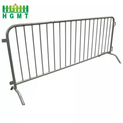 China Metal Pedestrian Used Crowd Control Barrier For Road Safety for sale