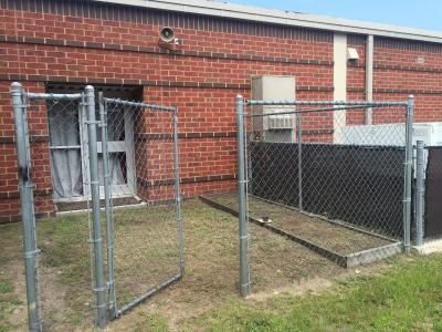 China 100ft 8ft 6ft Black Chain Link Fence Galvanized Diamond Wire Mesh Pvc Coated for sale