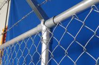 China Manual Operated Chain Link Wire Mesh Fence Hot Dipped Galvanized Pvc Coated for sale