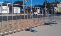 China Temporary 0.9m Metal Crowd Control Barriers Barricade Fencing Hot Dipped Galvanized for sale