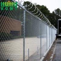 China Easily Installed Anti rust Cyclone Wire Chain Link Fence For Farm for sale
