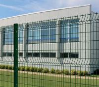 China Thick Wire High-Strength V Mesh Fence For Industrial Sites for sale