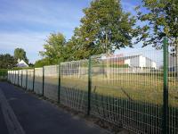 China Galvanized Fence Welded Wire Mesh Fence PVC Coated 3D Curved Fence Panel for Road Garden Land Protection for sale