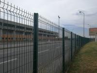 China Thick Wire High-Strength V Mesh Fence For Industrial Sites for sale