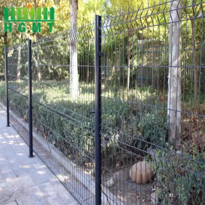 China Residential Green Powder Coated Triangle Designs Security 3D Fence Panel for sale
