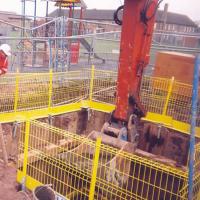 China Round Post Quick Modular Assembly Edge Protection Barrier For Platforms for sale