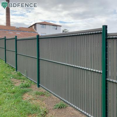 China V Mesh Security Fencing 3D Curved Welded Wire Mesh Panels with V Shaped Bends for Outdoor Garden and Warehouse Security Fencing for sale