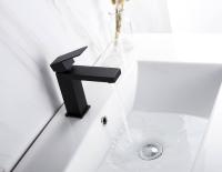 China Lead Free Non Rusting Black Hot And Cold Water Mixer For Wash Basin for sale