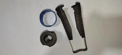 China Expansion Shell Hexagon Head Bolts For Heavy Duty Applications With Casting Material for sale