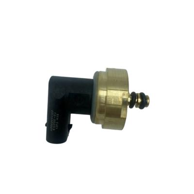 China 0009051100 Auto Engine Spare Parts Fuel Pressure Sensor for Mercedes-Benz  C204 S204 C180 C200 C230 C250 C280 C300 C350 C63 for sale