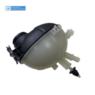 China Auto Parts Coolant Expansion Tank  Engine Coolant Reservoir Radiator Coolant Reservoir Expansion Tank for Mercedes-Benz W204 for sale