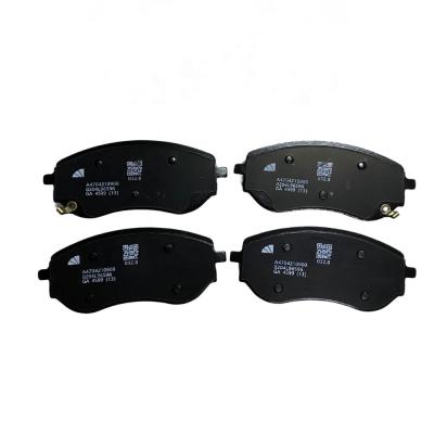 China 4704205300 Demillon Auto Parts Brake System Front Brake Pads for Mercedes-Benz X-CLASS 470 X220 X250 X350 for sale