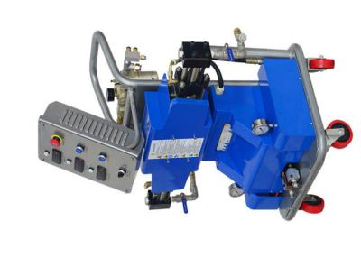 China 2 - 10Kg/Min Output Poly Coating Machine , Commercial Spray Foam Equipment Full Pneumatic for sale