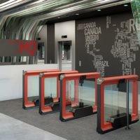 China Fitness Center Swing Barrier Turnstile Anti-Shock Access Control Gate 1200x150x1000mm AC100-240V for sale