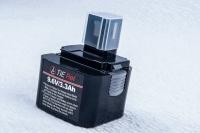 China TieRei Automatic Rebar Tier Rechargeable With Ni-MH Battery Pack Charger for sale