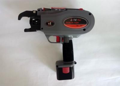 China Cordless Rebar Tying Machine / Industrial Battery Operated Rebar Tying Tool for sale
