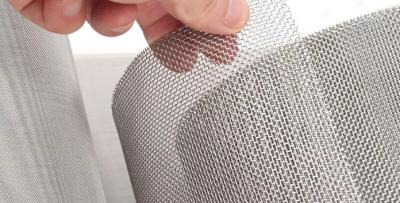 China Antitheft Bulletproof 304 Stainless Woven Wire Mesh Than Iron Hard for sale