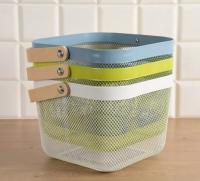 China Sustainable Wire Mesh Storage Baskets With Wood Handle for sale