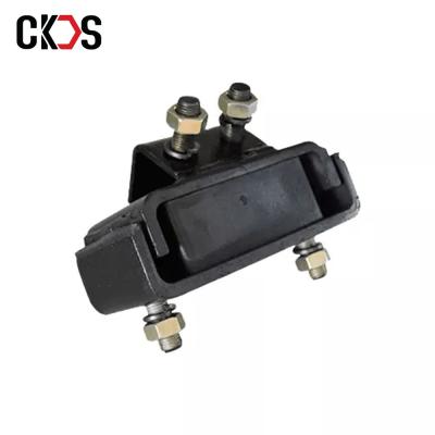China Steel Japanese Truck Spare Parts For MITSUBISHI FUSO 6D16 6D17 ME031964 Gear Rear L+R Engine Mount Support Bracket for sale