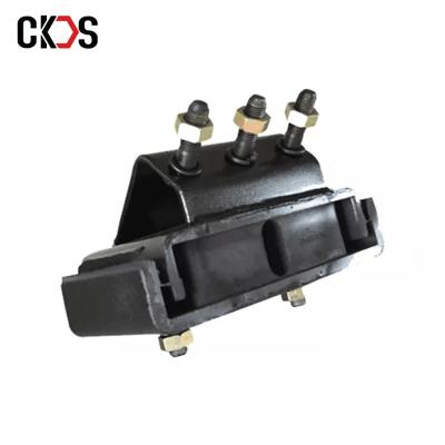 China NISSAN UD FE6 Support Bracket Japanese Truck Spare Parts Engine Mount 1128-Z5005 11328-Z5000 11328-90171 for sale