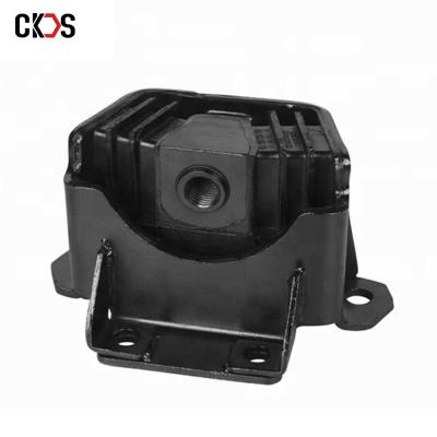 China ENGINE MOUNT CUSHION RUBBER Japanese Truck Spare Parts for ISUZU 4BG1 6BG1 6BD1 6BG1T/GIGA 1-53215-048-0 1-53215-048-1 for sale